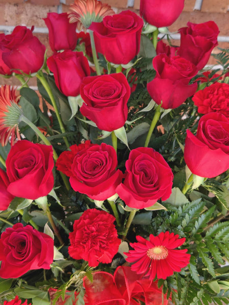Seeing Red – Persnickety Flowers
